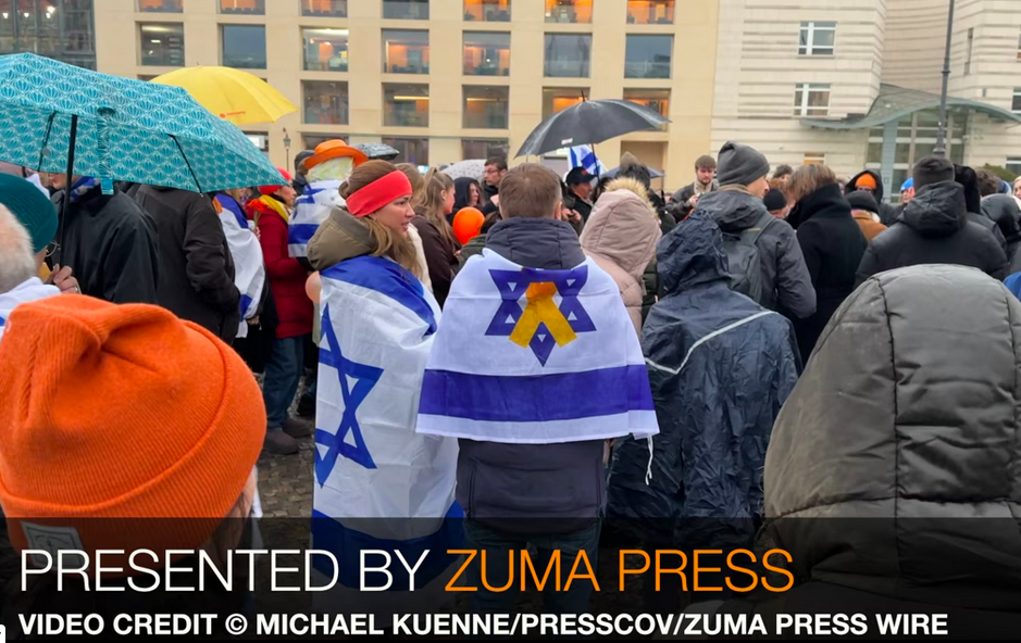 ZUMA Motion: Germany: Brandenburg Gate in Orange to Mourn Hostages ...